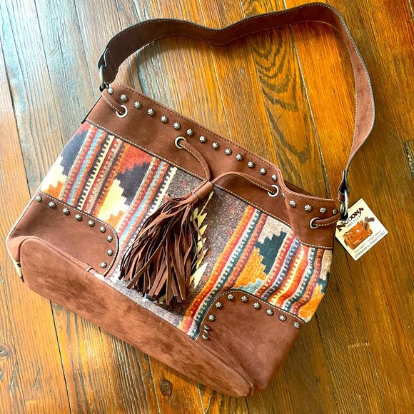 Nocona | Bags | Nocona Conceal And Carry Aztec Design Bagbucket Purse ...